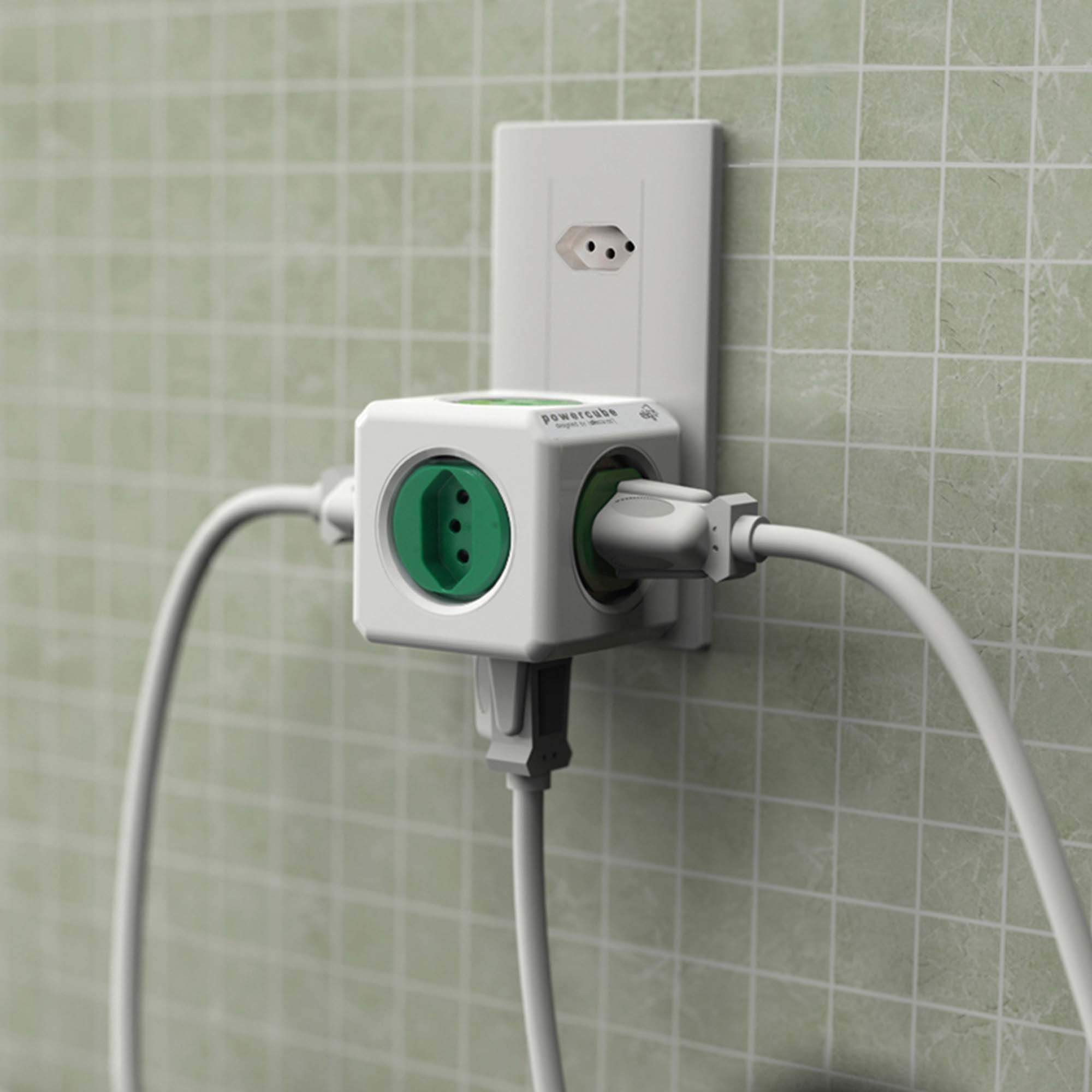 Powercube 5 Tom Bivolt Pwc-R5 - ELG - GMAD